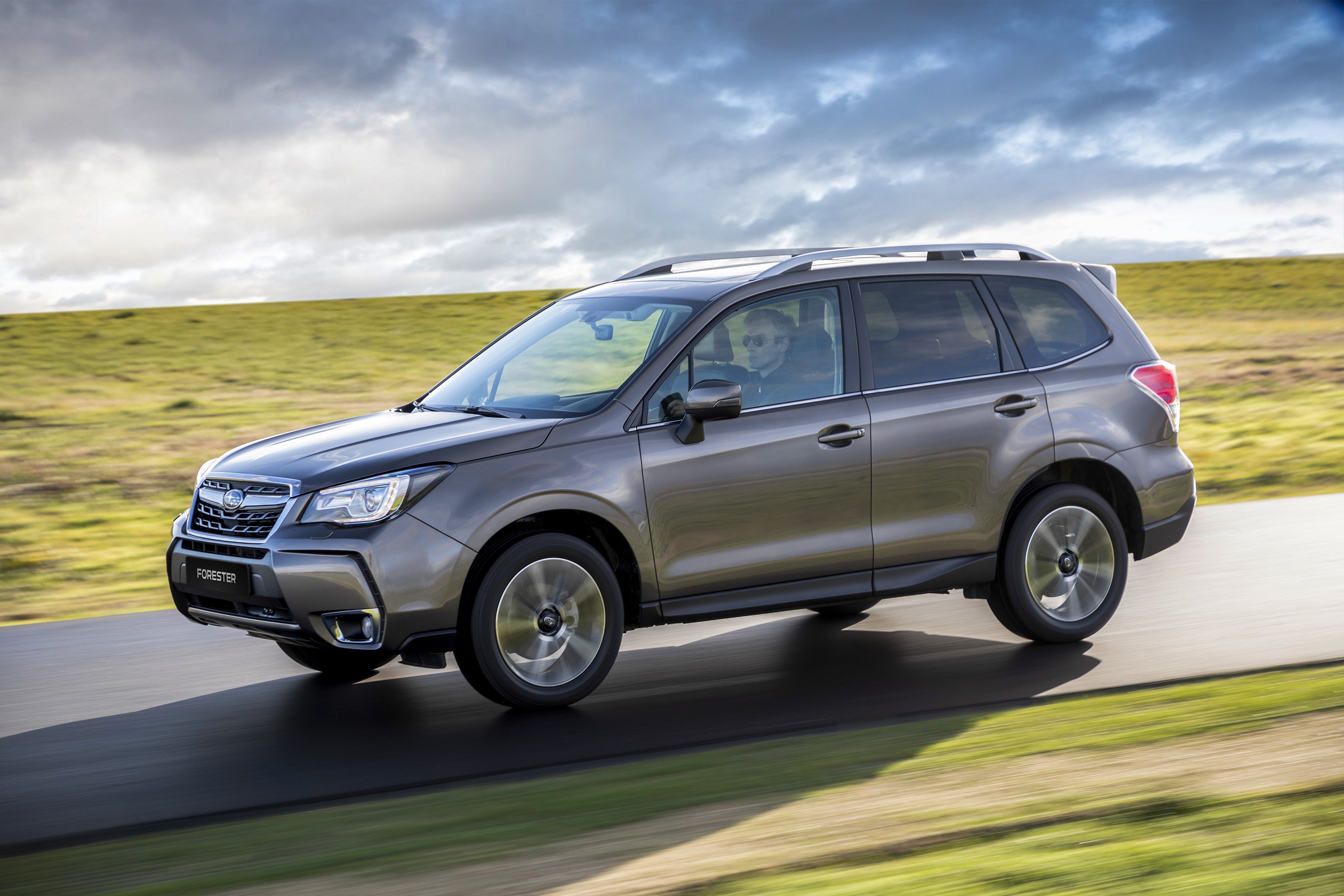 Forester 19 exterior (6) - Universo Subaru